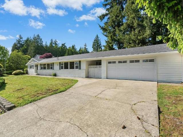 3 Br, 2 bath, Single Family 16104 NE 99th St