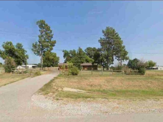 3 Br, 2 bath, Single Family 16109 Sh 102
