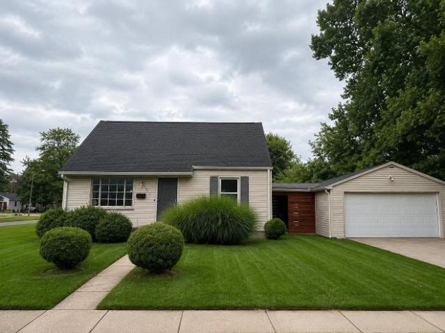 3 Br, 2 bath, Single Family 1617 E 45th St