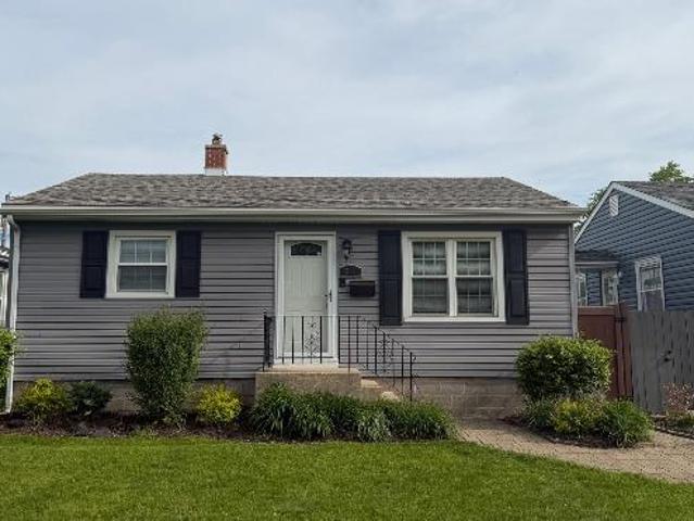 3 Br, 2 bath, Single Family 1621 170th Pl
