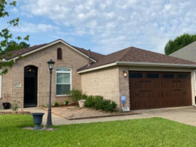 3 Br, 2 bath, Single Family 1630 Cedar Elm Dr