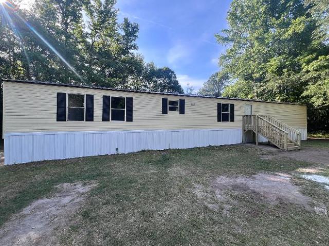 3 Br, 2 bath, Single Family 1644 Henry Berry Rd