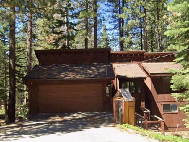 3 Br, 2 bath, Single Family 1647 Thunderbird Dr