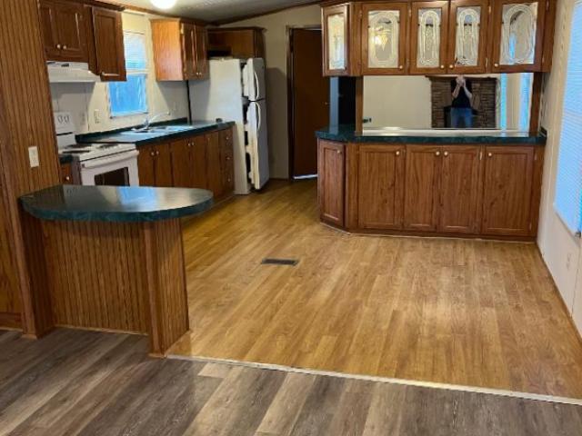 3 Br, 2 bath, Single Family 164 Lynn Dr