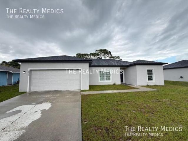 3 Br, 2 bath, Single Family 1673 Westcott St Se