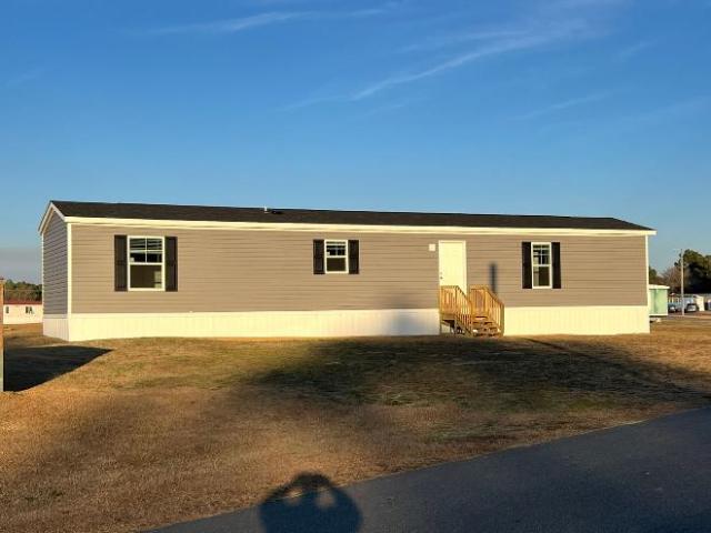 3 Br, 2 bath, Single Family 16811 Brandon Rd