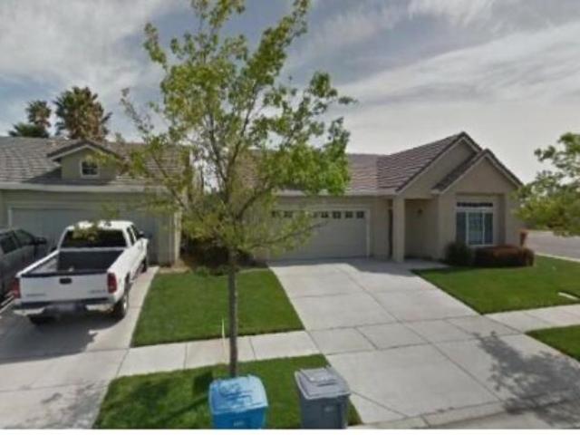 3 Br, 2 bath, Single Family 1683 Shay Way