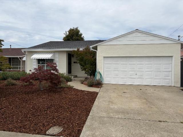 3 Br, 2 bath, Single Family 1687 Lanier Ave