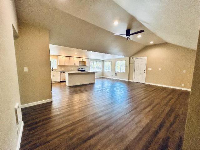 3 Br, 2 bath, Single Family 16952 Clear Creek Rd NW