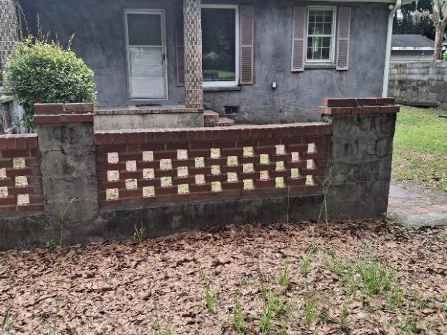 3 Br, 2 bath, Single Family 1697 Savage Rd