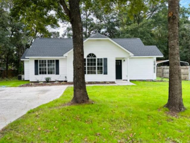 3 Br, 2 bath, Single Family 16 Southern Magnolia Dr