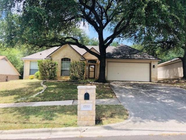3 Br, 2 bath, Single Family 1700 Lancaster Street