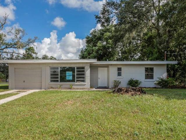 3 Br, 2 bath, Single Family 1702 East Carol Drive