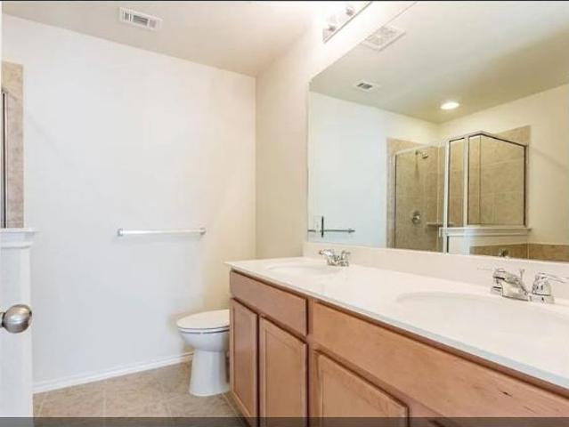 3 Br, 2 bath, Single Family 1704 Goldmine Trail