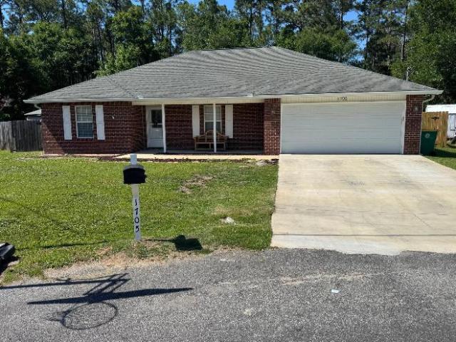 3 Br, 2 bath, Single Family 1705 Pahl Ct