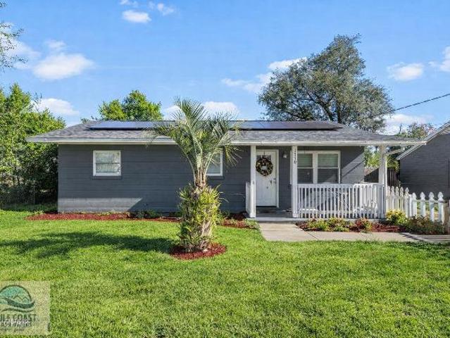 3 Br, 2 bath, Single Family 1710 Drake Ave