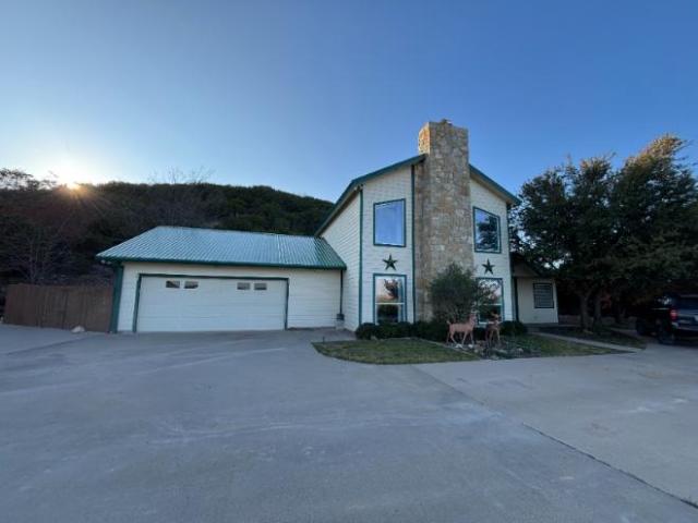 3 Br, 2 bath, Single Family 1718 Old Coleman Hwy