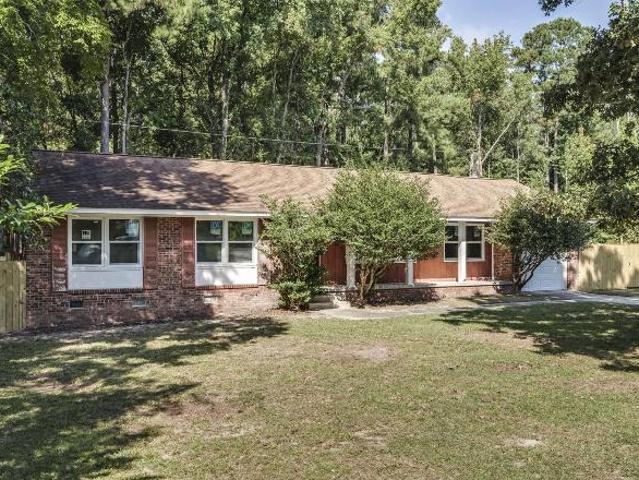3 Br, 2 bath, Single Family 1725 Cheltenham Ln