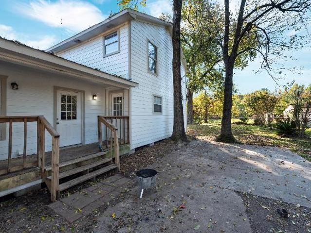 3 Br, 2 bath, Single Family 1728 Connorvale Rd