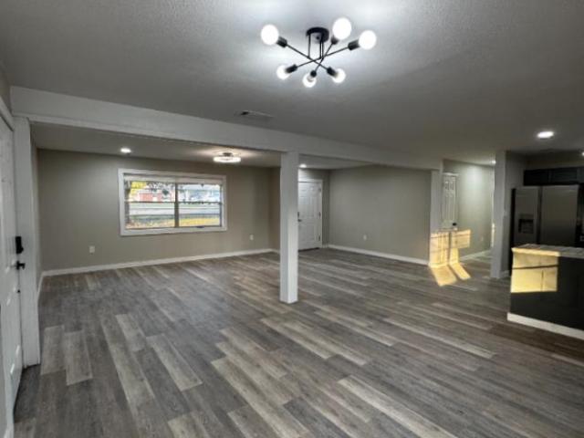 3 Br, 2 bath, Single Family 1728 General Pershing St