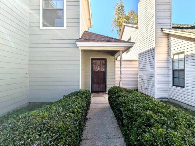 3 Br, 2 bath, Single Family 1736 Augustine Pl