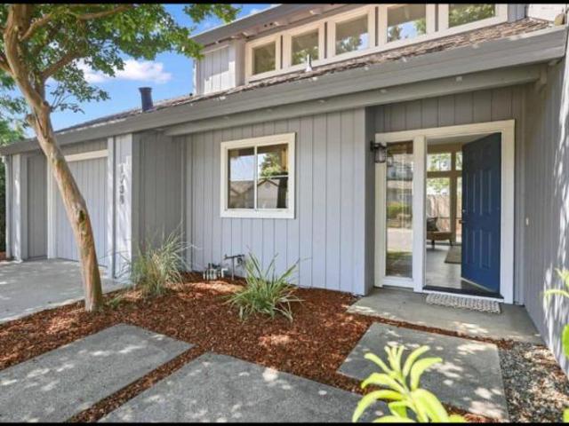 3 Br, 2 bath, Single Family 1736 Valdora St