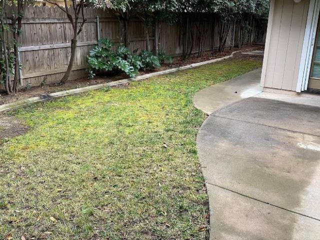 3 Br, 2 bath, Single Family 1740 Corsica Dr