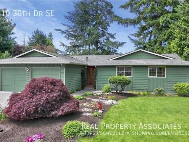 3 Br, 2 bath, Single Family 17410 30th Dr SE