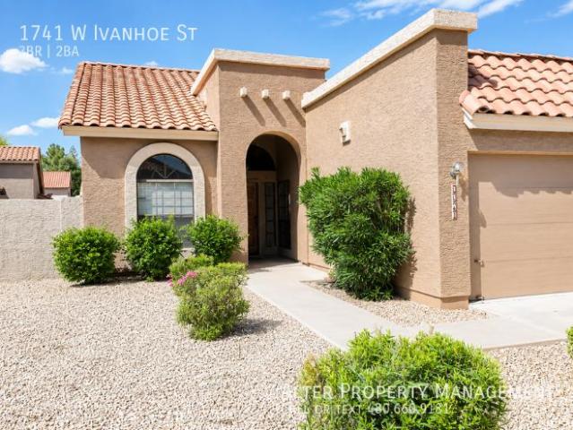 3 Br, 2 bath, Single Family 1741 W Ivanhoe St
