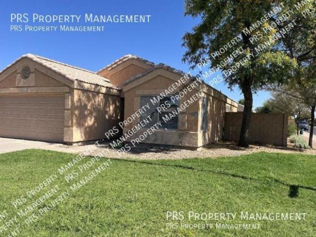 3 Br, 2 bath, Single Family 1744 E Robin Ln
