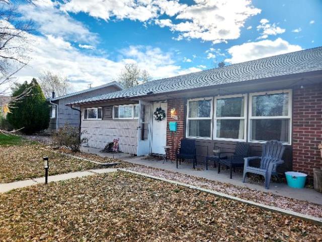 3 Br, 2 bath, Single Family 1746 W Progress Ave