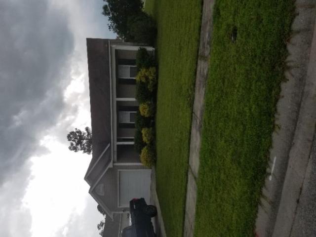 3 Br, 2 bath, Single Family 1750 Pepperwood Way
