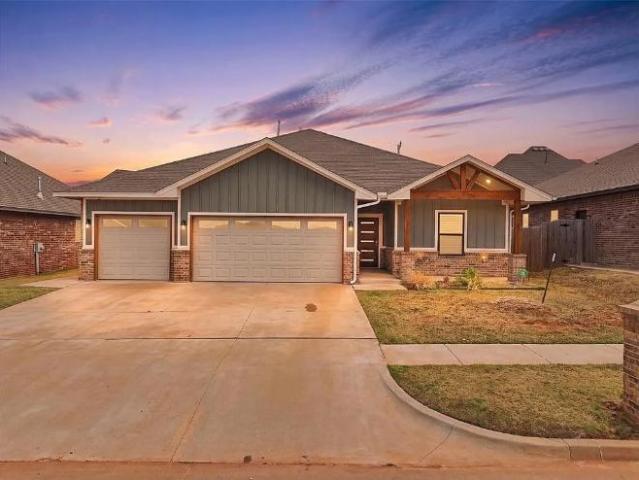 3 Br, 2 bath, Single Family 17820 Morning Sky Ct