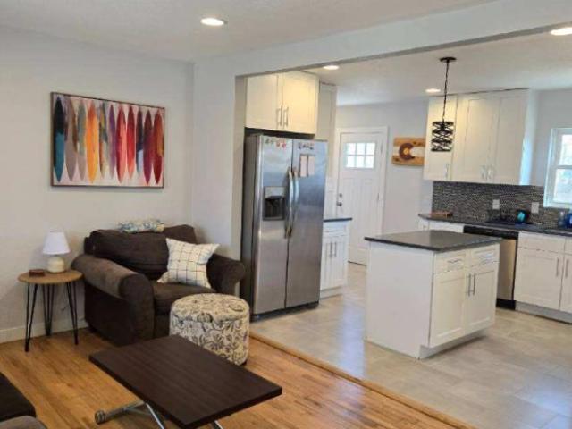3 Br, 2 bath, Single Family 1794 Ironton St