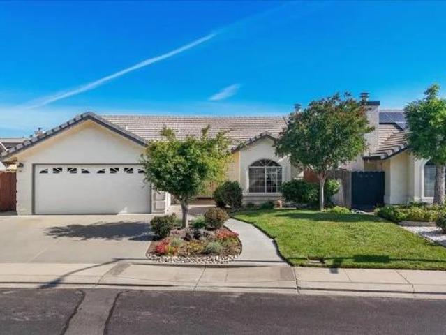 3 Br, 2 bath, Single Family 1795 Brookside Dr