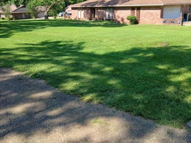 3 Br, 2 bath, Single Family 179 Duran Ville St