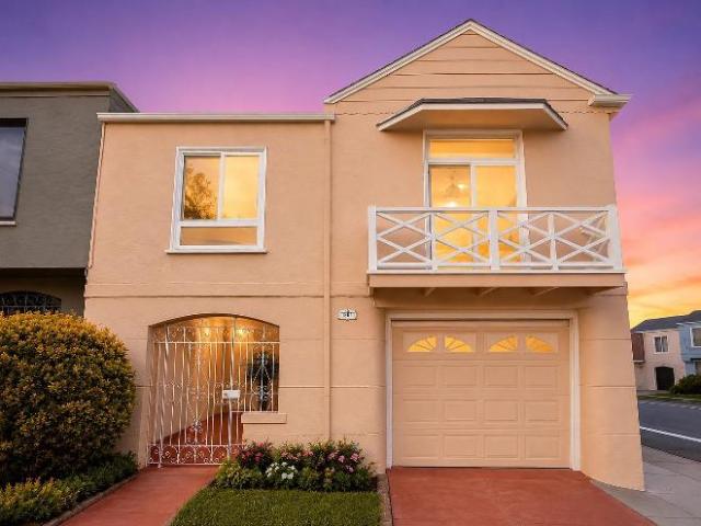 3 Br, 2 bath, Single Family 1801 29th Ave