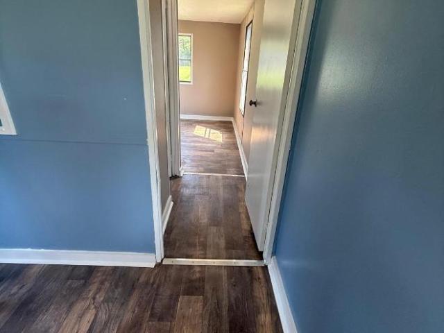 3 Br, 2 bath, Single Family 1801 Gilbert Dr