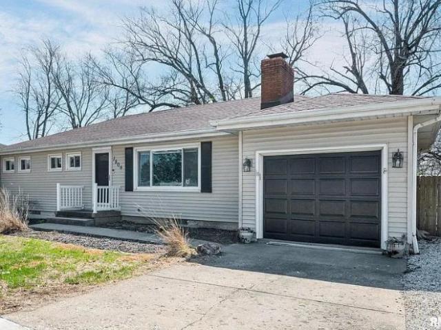 3 Br, 2 bath, Single Family 1806 West Glen Avenue