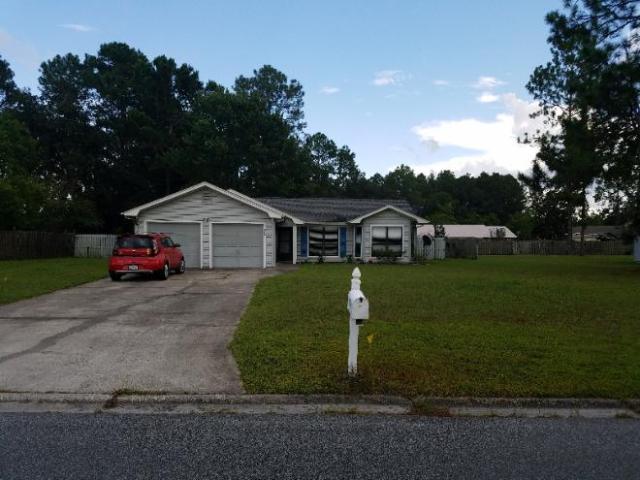 3 Br, 2 bath, Single Family 1807 Shadowlawn Dr