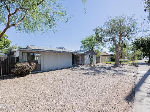 3 Br, 2 bath, Single Family 1808 W Thomas Road