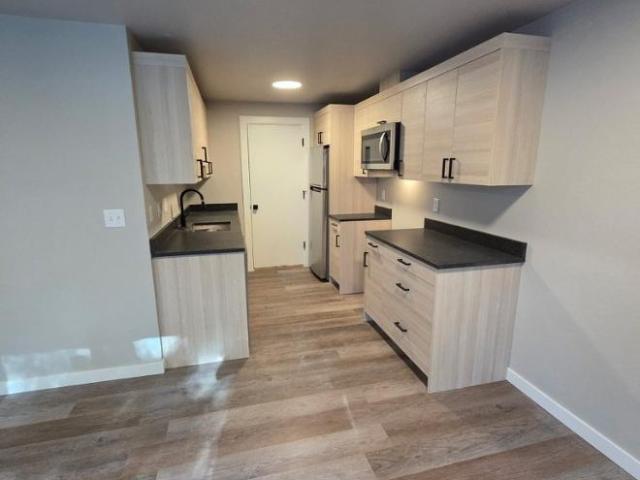 3 Br, 2 bath, Single Family 1809 N Regal St
