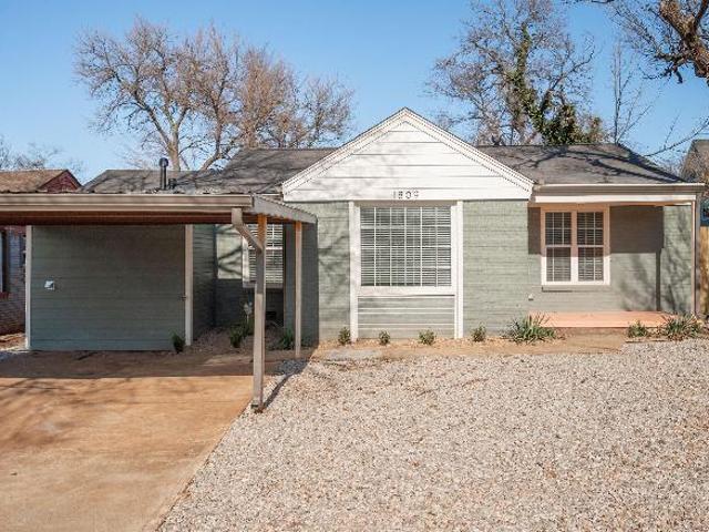 3 Br, 2 bath, Single Family 1809 Northwest 39th Street