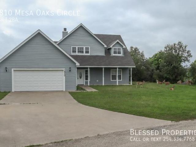 3 Br, 2 bath, Single Family 1810 Mesa Oaks Circle