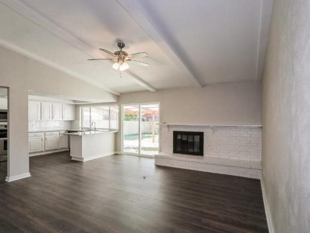 3 Br, 2 bath, Single Family 1816 Butterfield