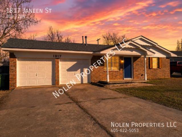 3 Br, 2 bath, Single Family 1817 Janeen St
