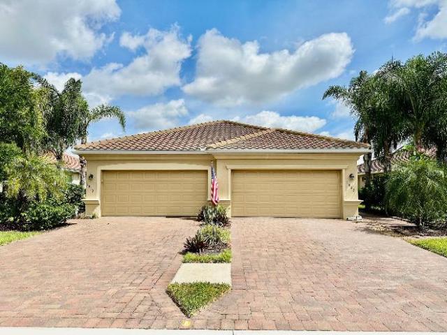 3 Br, 2 bath, Single Family 1823 Alameda Dr