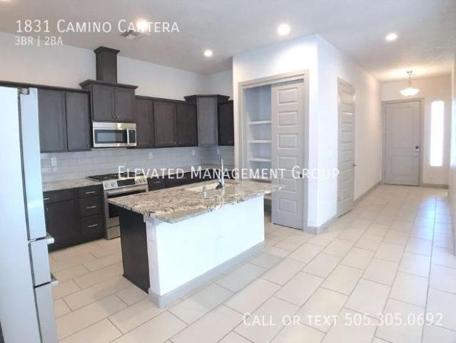 3 Br, 2 bath, Single Family 1831 Camino Cantera