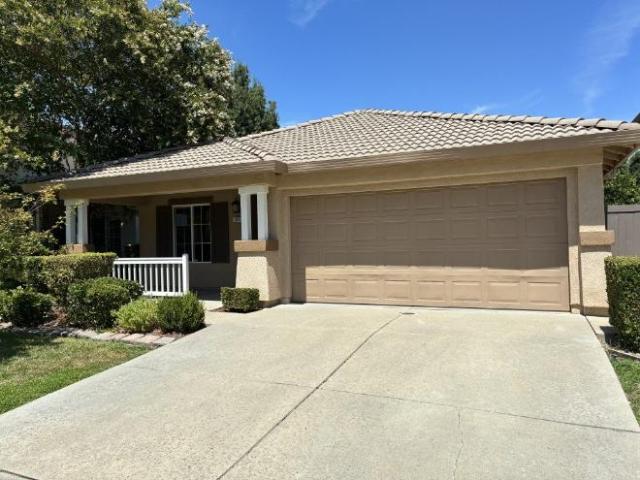 3 Br, 2 bath, Single Family 1837 Hawkhaven Way