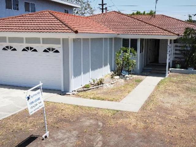 3 Br, 2 bath, Single Family 18408 South Denker Avenue